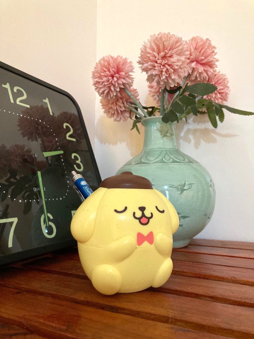 Sanrio Pompompurin Pen Holder, Hobbies & Toys, Memorabilia ...