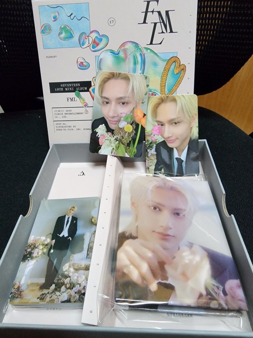 Seventeen mini 10 carat ver., 興趣及遊戲, 收藏品及紀念品, 韓流 - Carousell