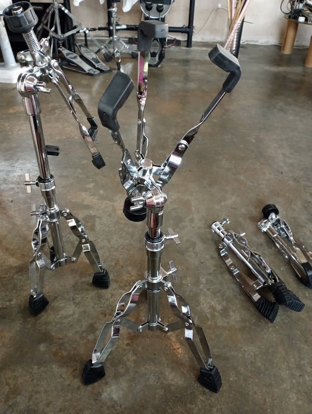 Snare Drum Stand Adjustable Double Braced Solid Leg, Hobbies & Toys ...