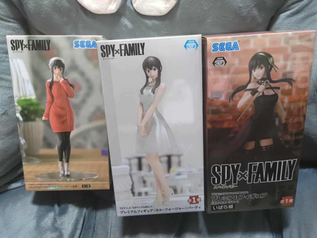Spy x Family Yor forger figure / figurine bundle, Hobbies & Toys, Toys ...