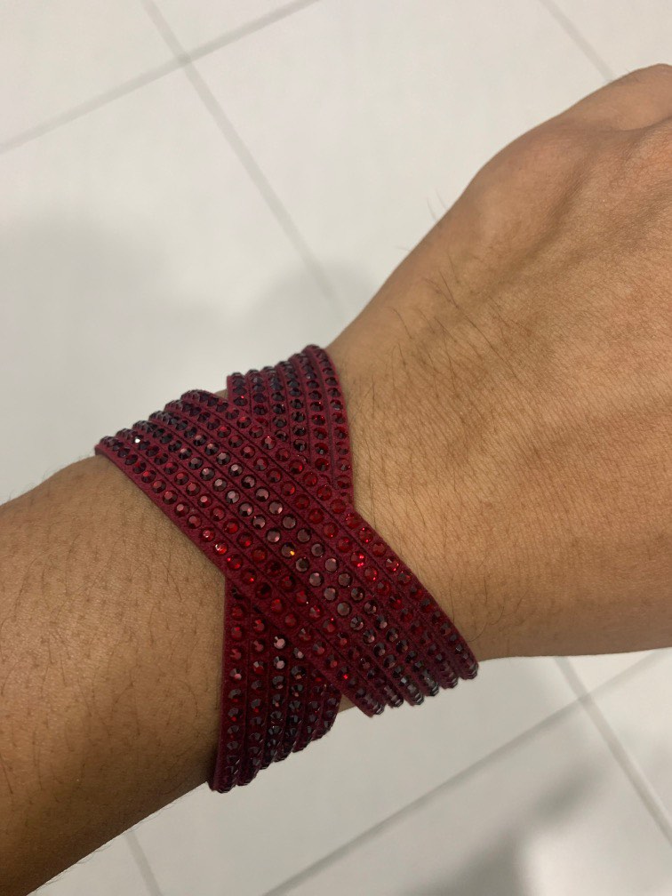 Swarovski Slake Deluxe Bracelet, Women's Fashion, Jewelry & Organisers ...