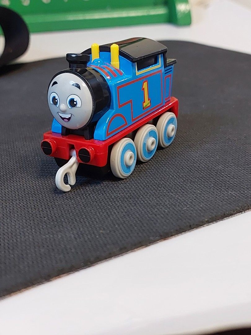 Thomas and friends push along, Hobbies & Toys, Toys & Games on Carousell
