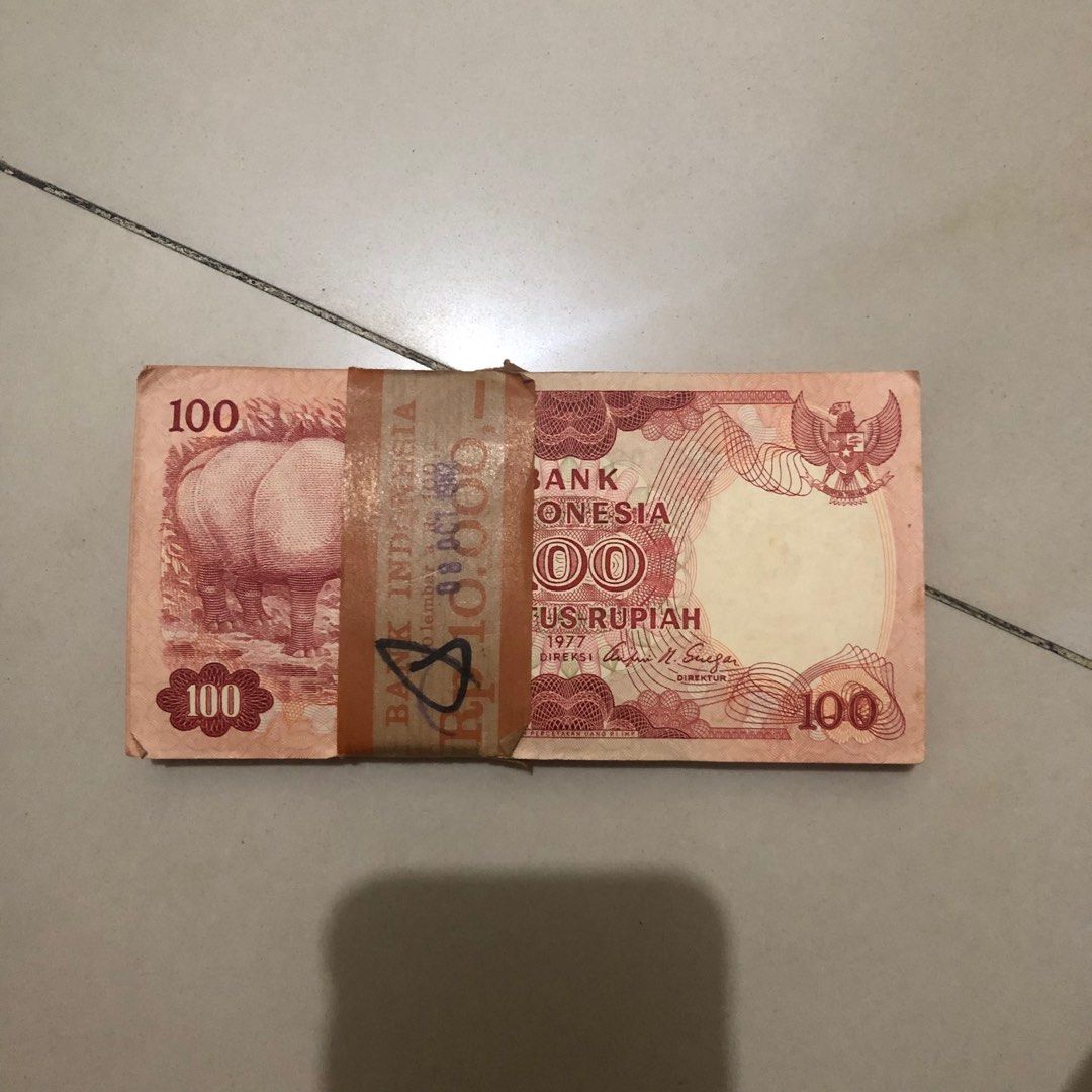 Uang Kuno 100 rupiah tahun 1977, Antik, Uang Lama di Carousell