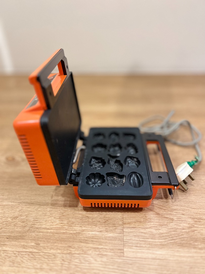 vintage metal orange 1982 SUP doughcake toaster, Hobbies & Toys ...