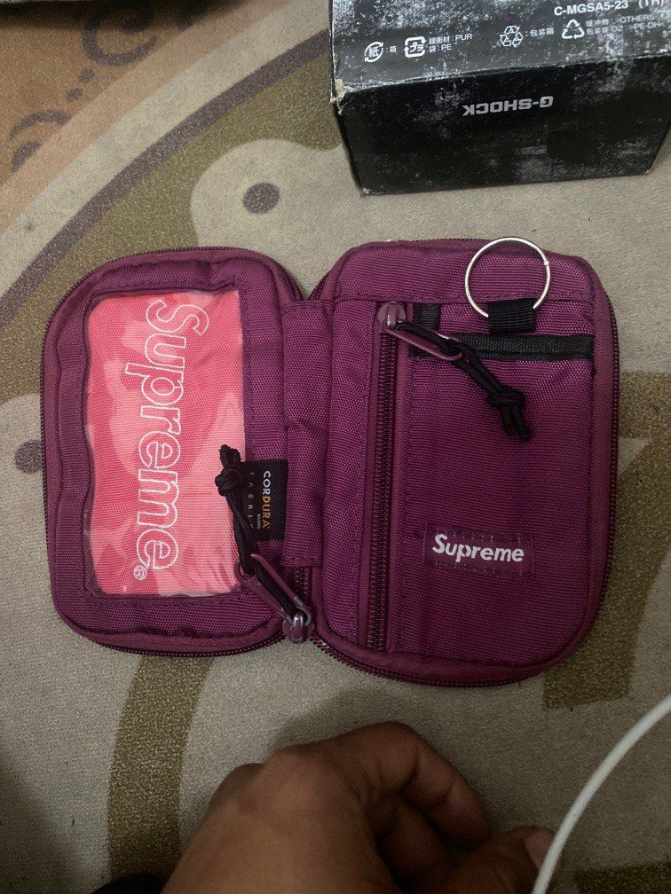 Wallet supreme, Men's Fashion, Watches & Accessories, Wallets & Card ...