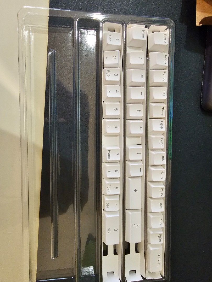 White shine through keycaps, Computers & Tech, Parts & Accessories ...