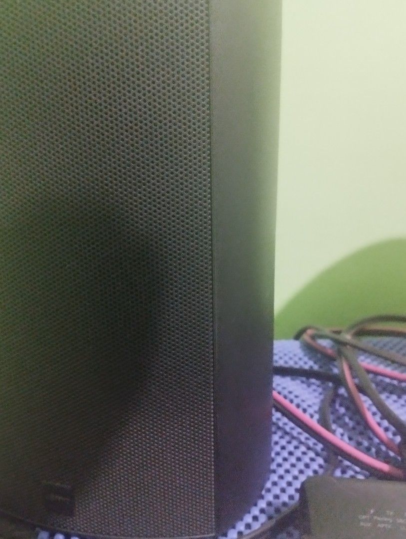 Yamaha AV receiver with remote control and Bluetooth receiver with jamo ...