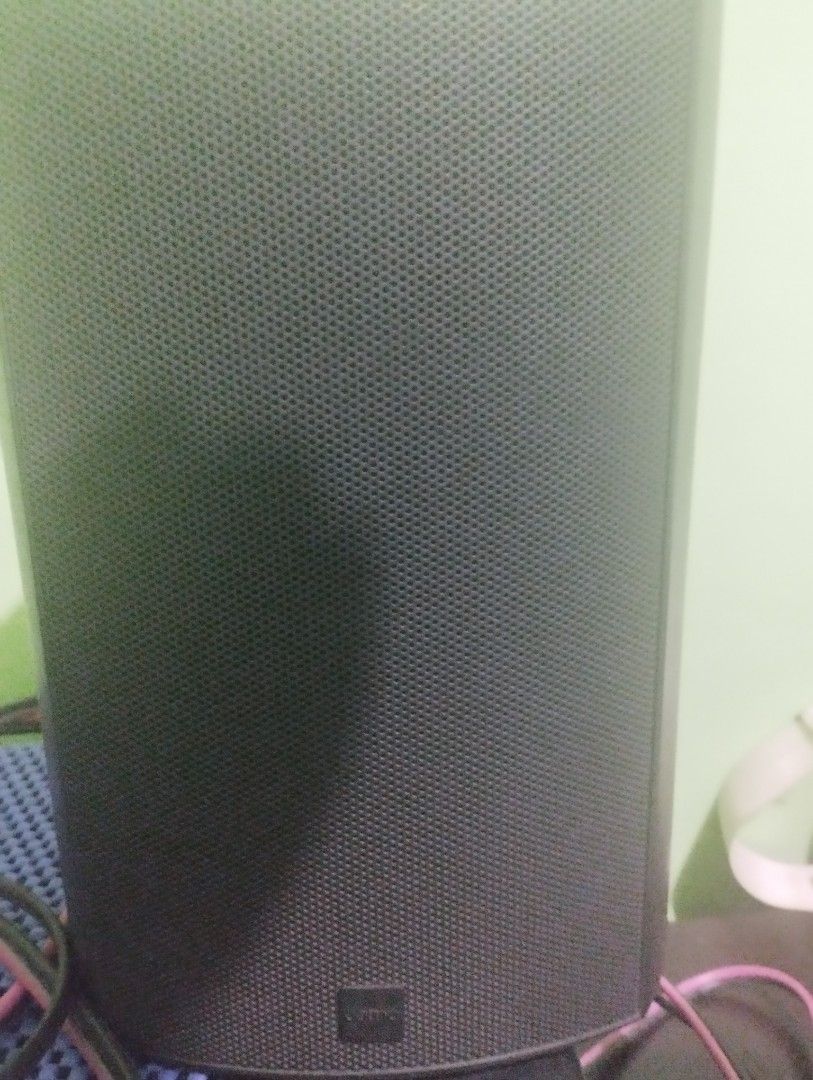 Yamaha AV receiver with remote control and Bluetooth receiver with jamo ...