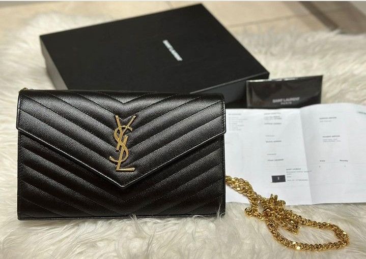 Ysl woc 22cm 2022 complete as pic, Barang Mewah, Tas & Dompet di Carousell