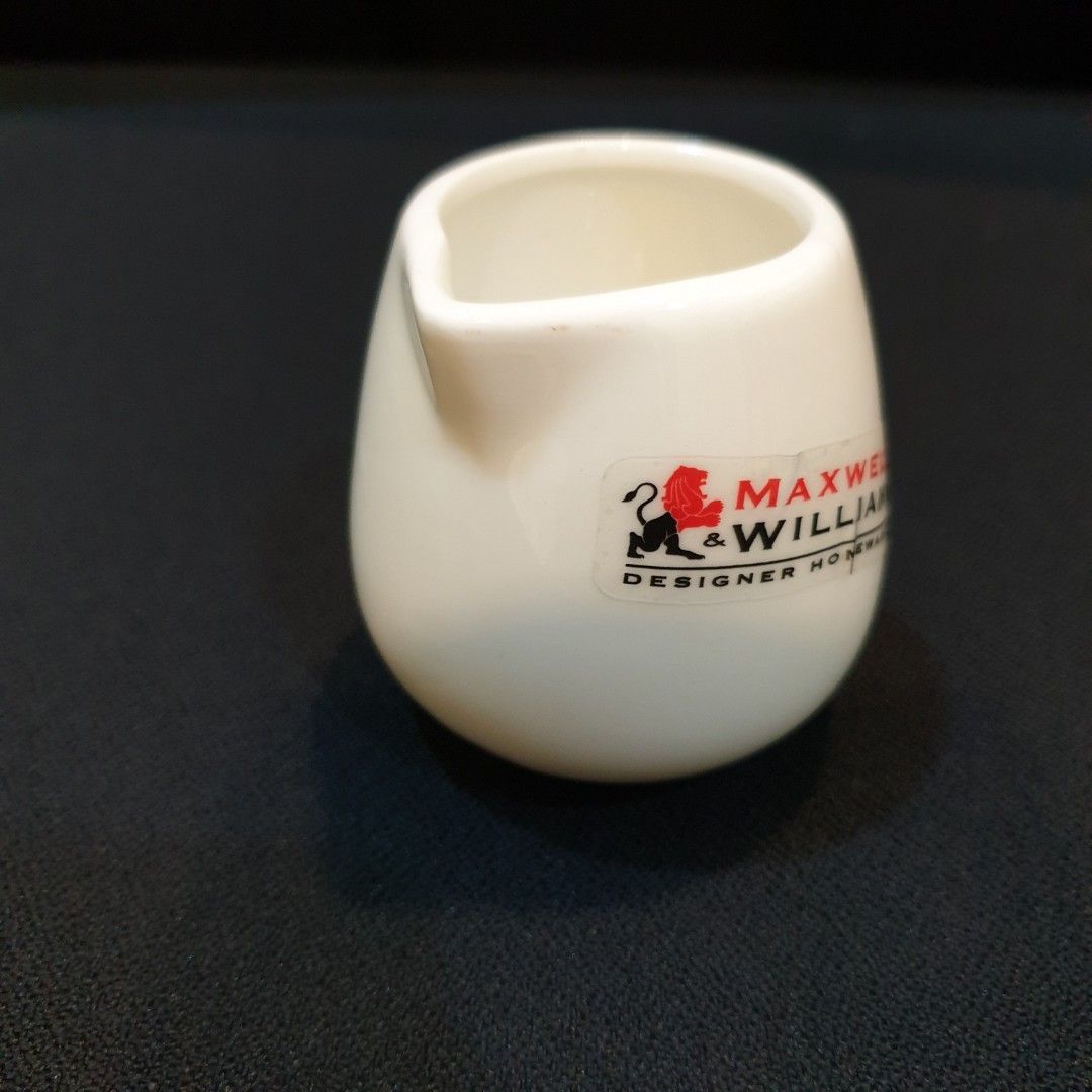6 x Maxwell & Williams White Ceramic Mini Milk Jug, Milk Creamer ...