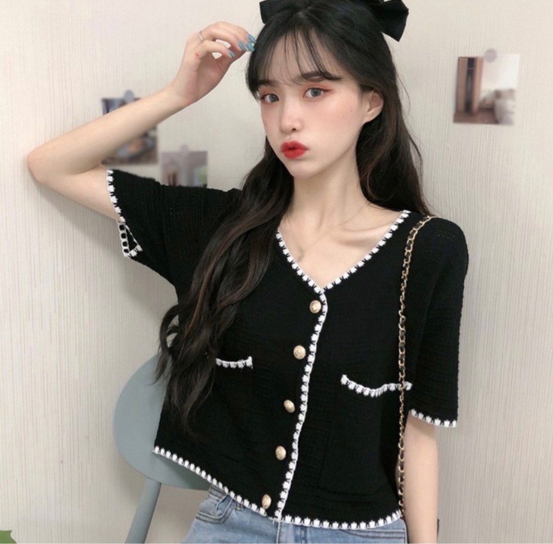 black korean style top, Women's Fashion, Tops, Shirts on Carousell