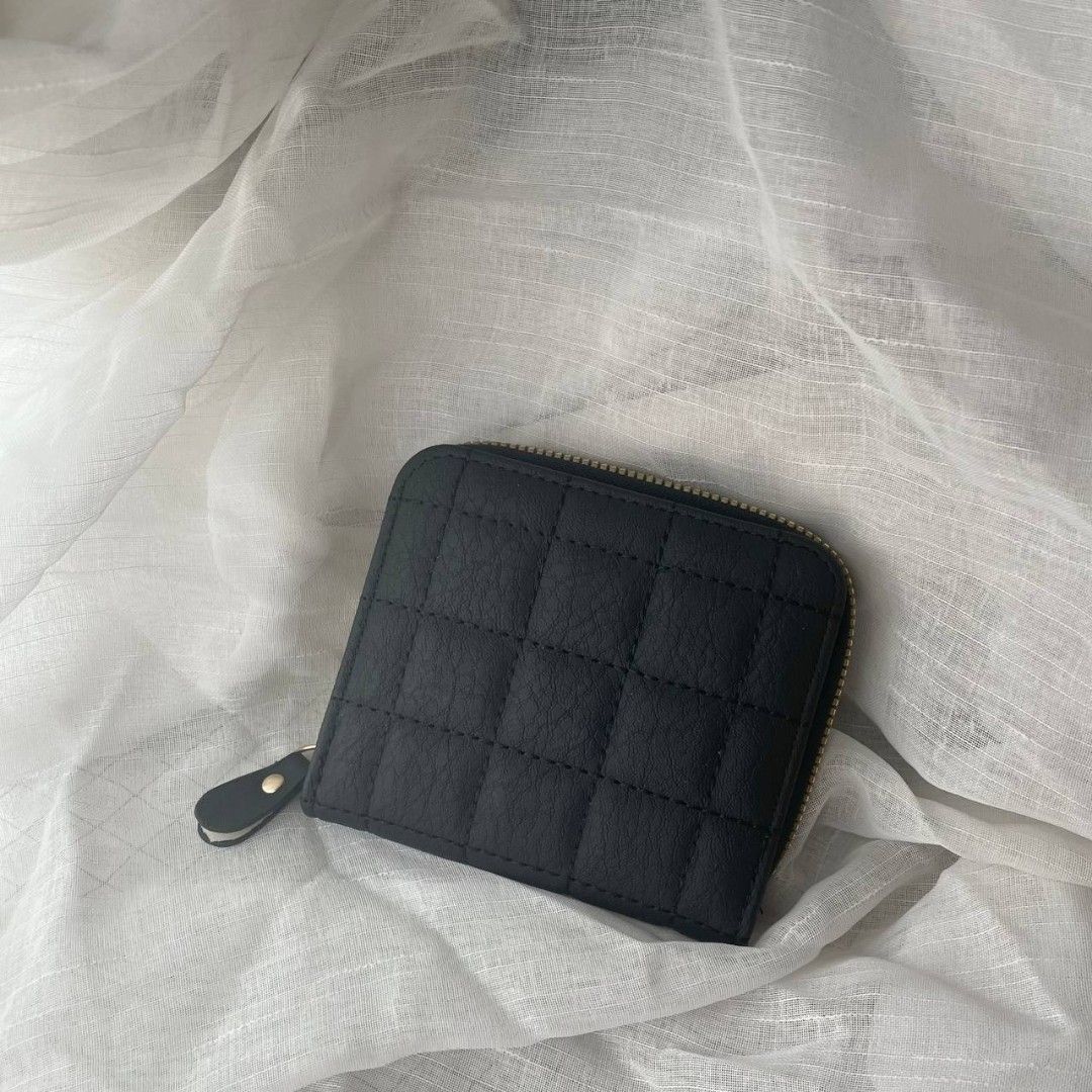 black puffy quilted small wallet, Women's Fashion, Bags & Wallets ...