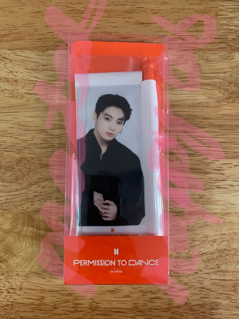 BTS Permission To Dance JUNGKOOK JK mini flag bts merch PTD LA merch on ...