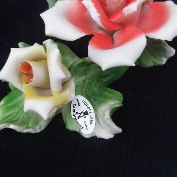 Bunga Capodimonte Italy, Antik, Pajangan di Carousell