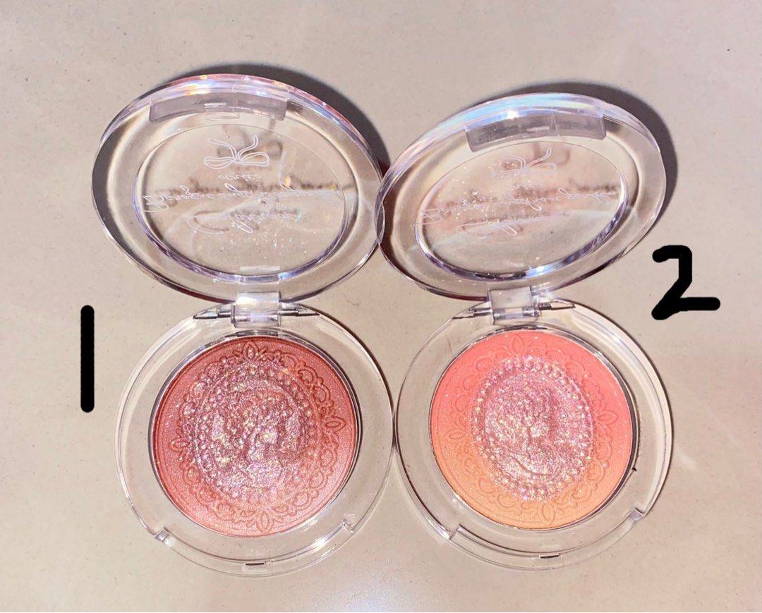Colorrose Vintage Queen Embossed Blush KKV, Kesehatan & Kecantikan ...
