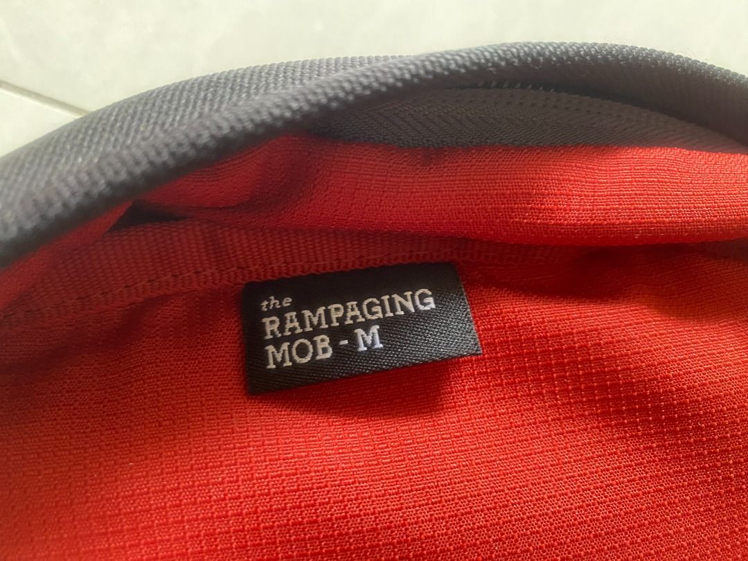 Crumpler Rampaging Mob (M) laptop backpack, Men's Fashion, Bags ...