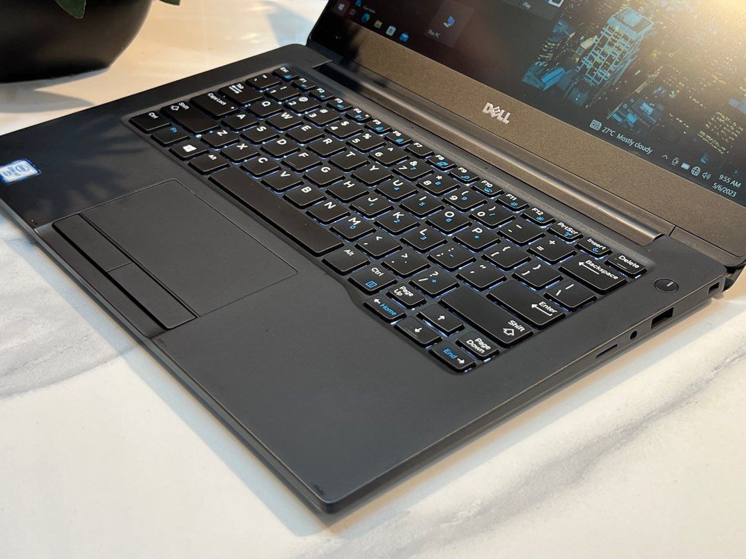 Dell Latitude 7370 Core m7 6th Generation 8GB RAM 256GB SSD Full HD Res ...