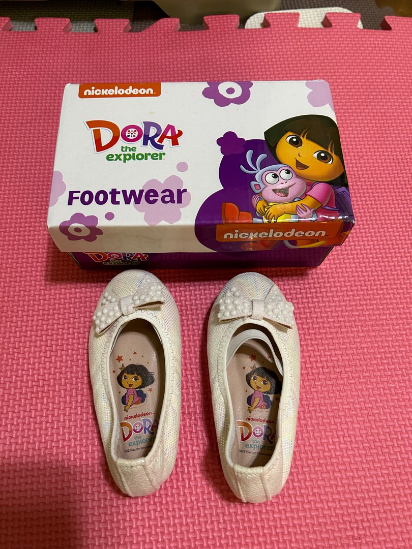 Nickelodeon Dora Baby Girl white shoes on Carousell