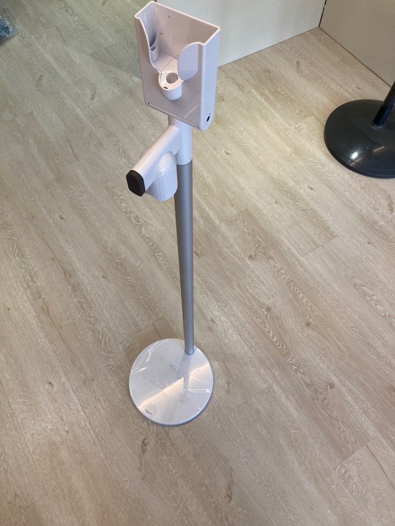 Dyson V11 Dok, TV & Home Appliances, Vacuum Cleaner & Housekeeping on ...