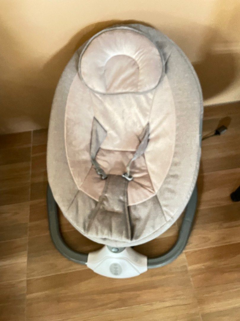 Electric rocking chair, Babies & Kids, Infant Playtime on Carousell