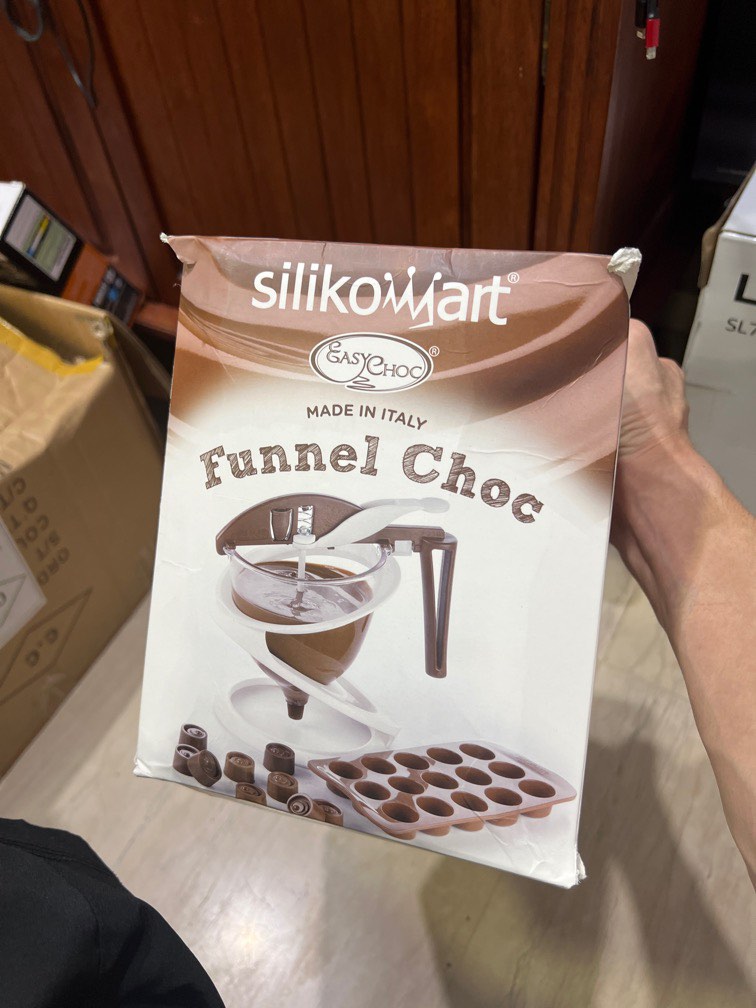 funnel pourer (funnel choc), Furniture & Home Living, Kitchenware ...