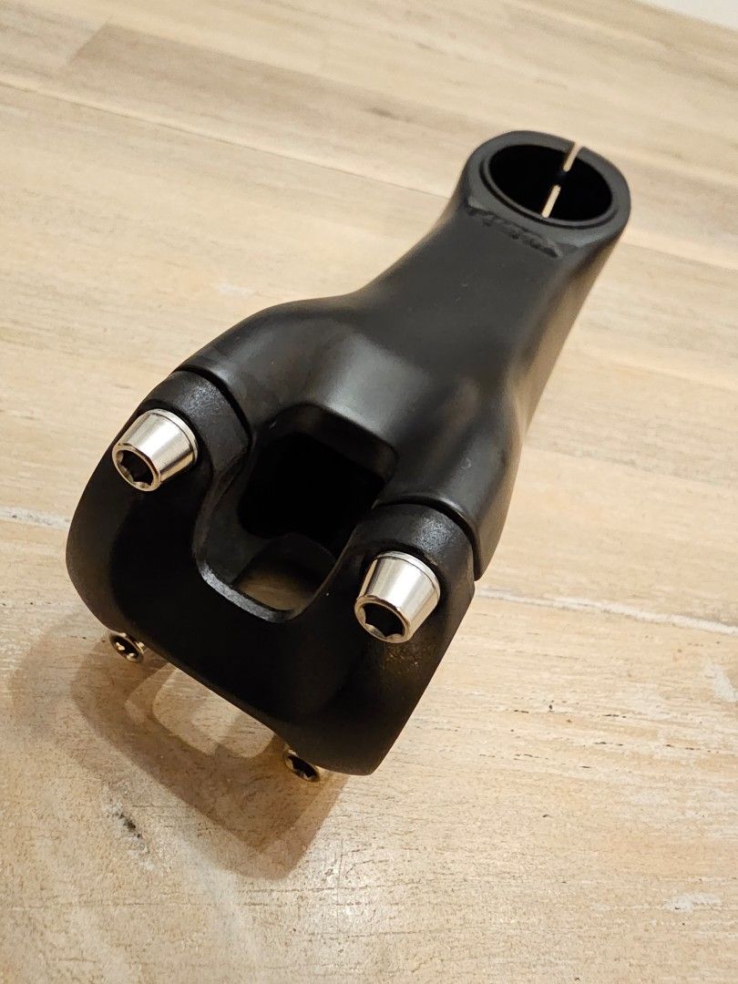 GIANT CONTACT SLR OD2 STEM, Sports Equipment, Bicycles & Parts, Parts ...