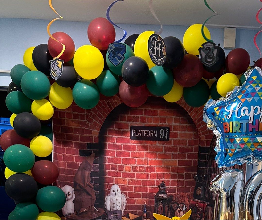 Harry Potter Backdrop, Hobbies & Toys, Stationery & Craft, Occasions ...