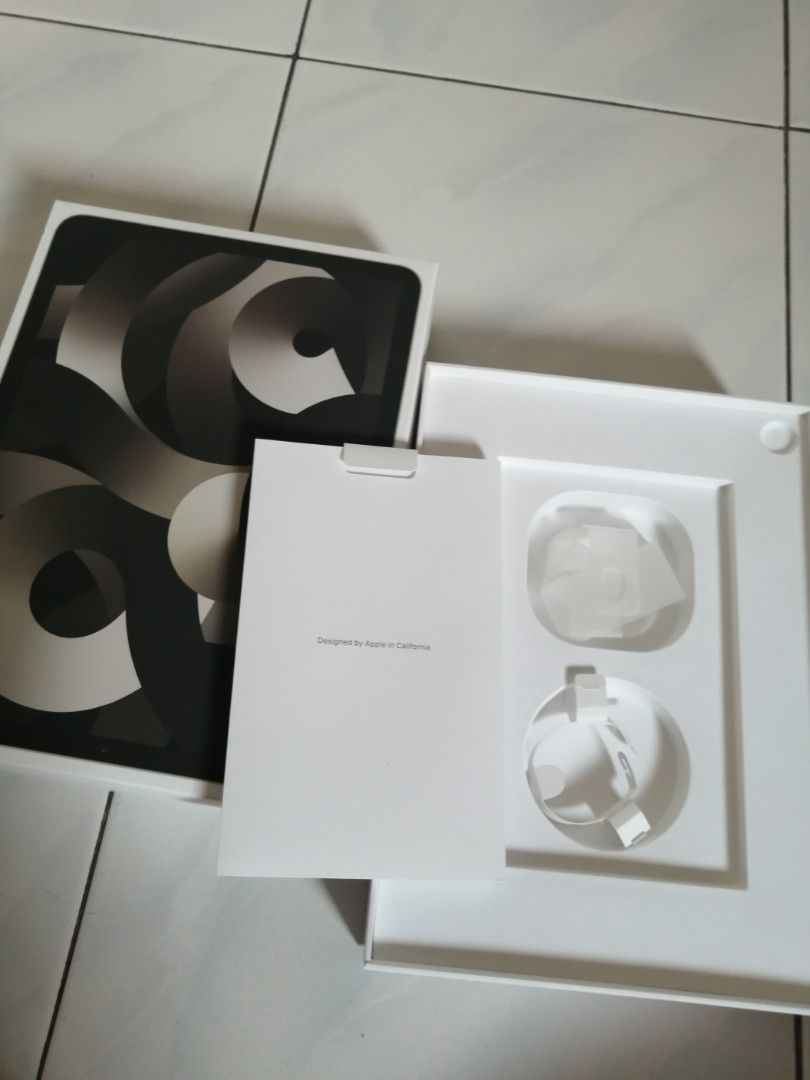 Ipad Air (5th generation) starlight box, Computers & Tech, Parts ...