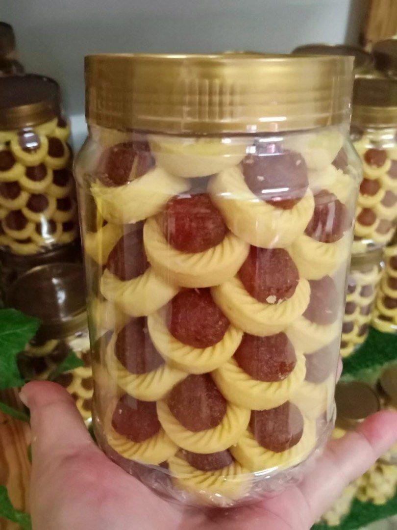 Kaff Bakes home made pineapple tart. Kuih tart nanas. $24/jar. $10 ...