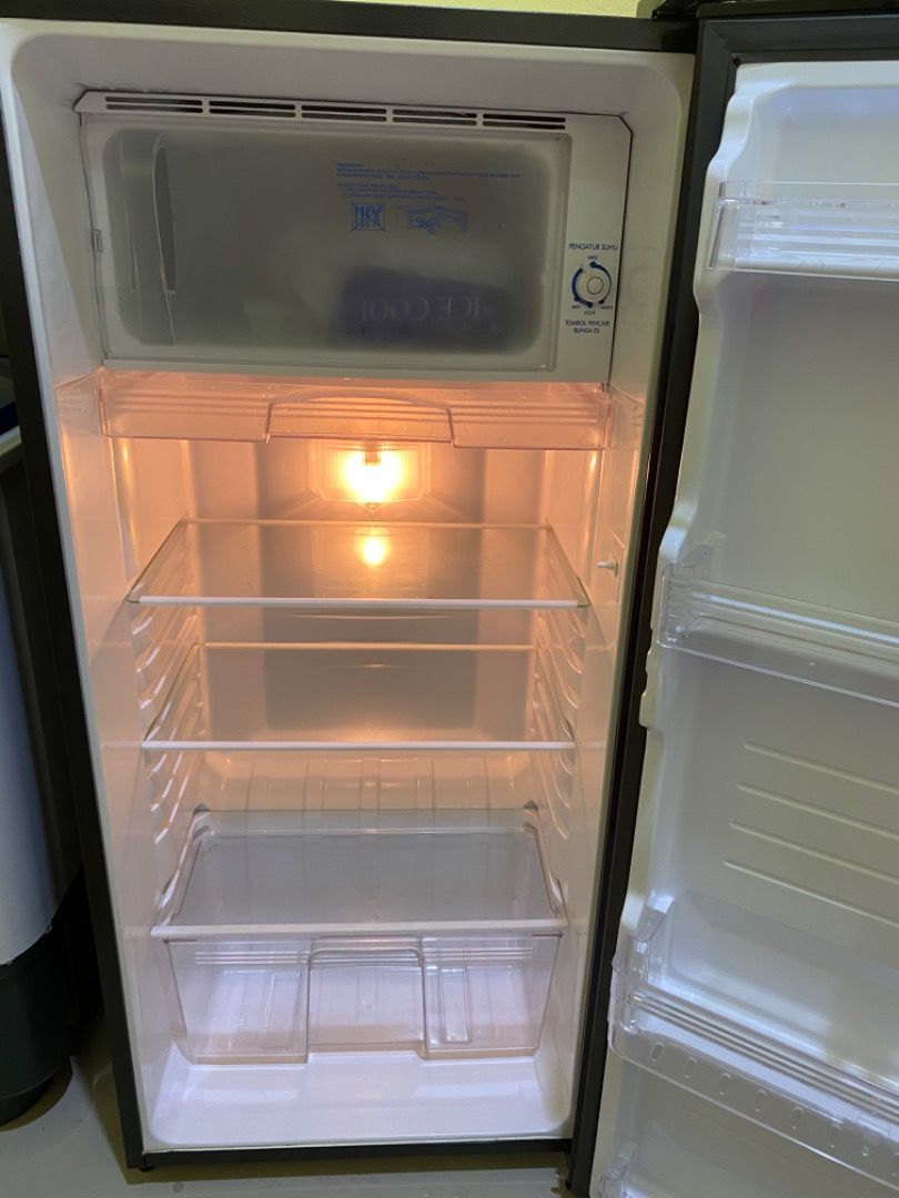Kulkas sharp 1 pintu SJ-N192, Kitchen & Appliances di Carousell