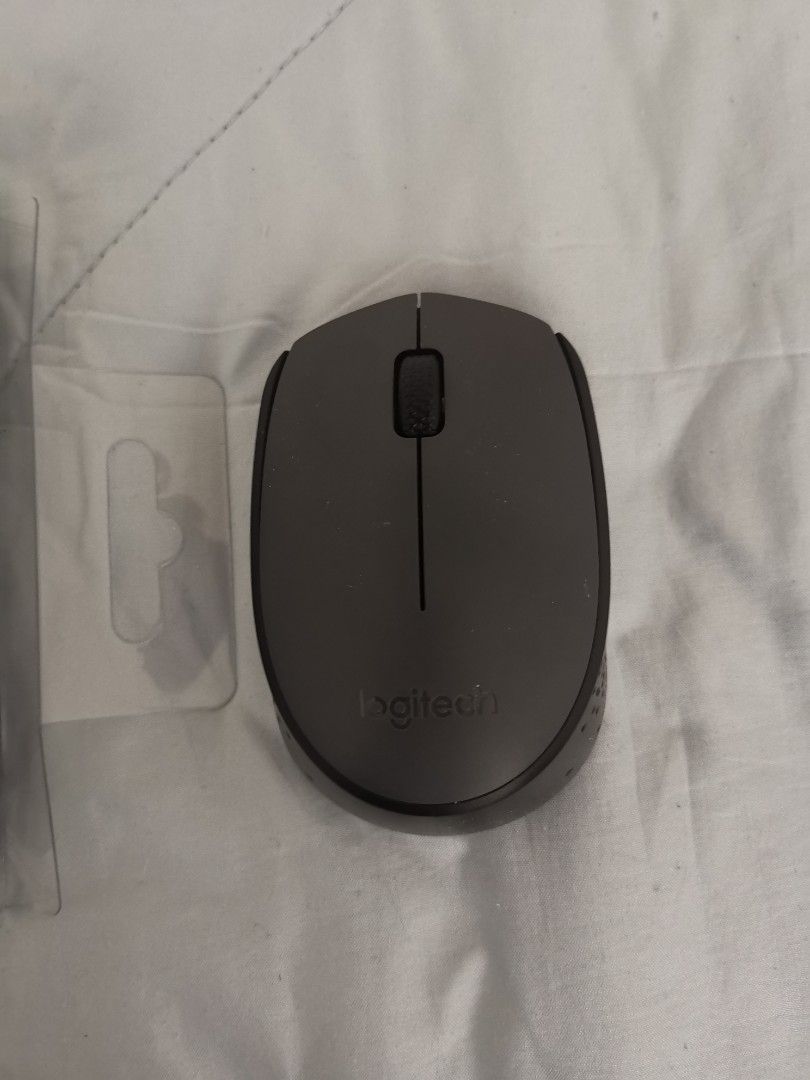 Logitech Wireless Keyboard And Mouse Computers And Tech Parts And Accessories Computer Keyboard On