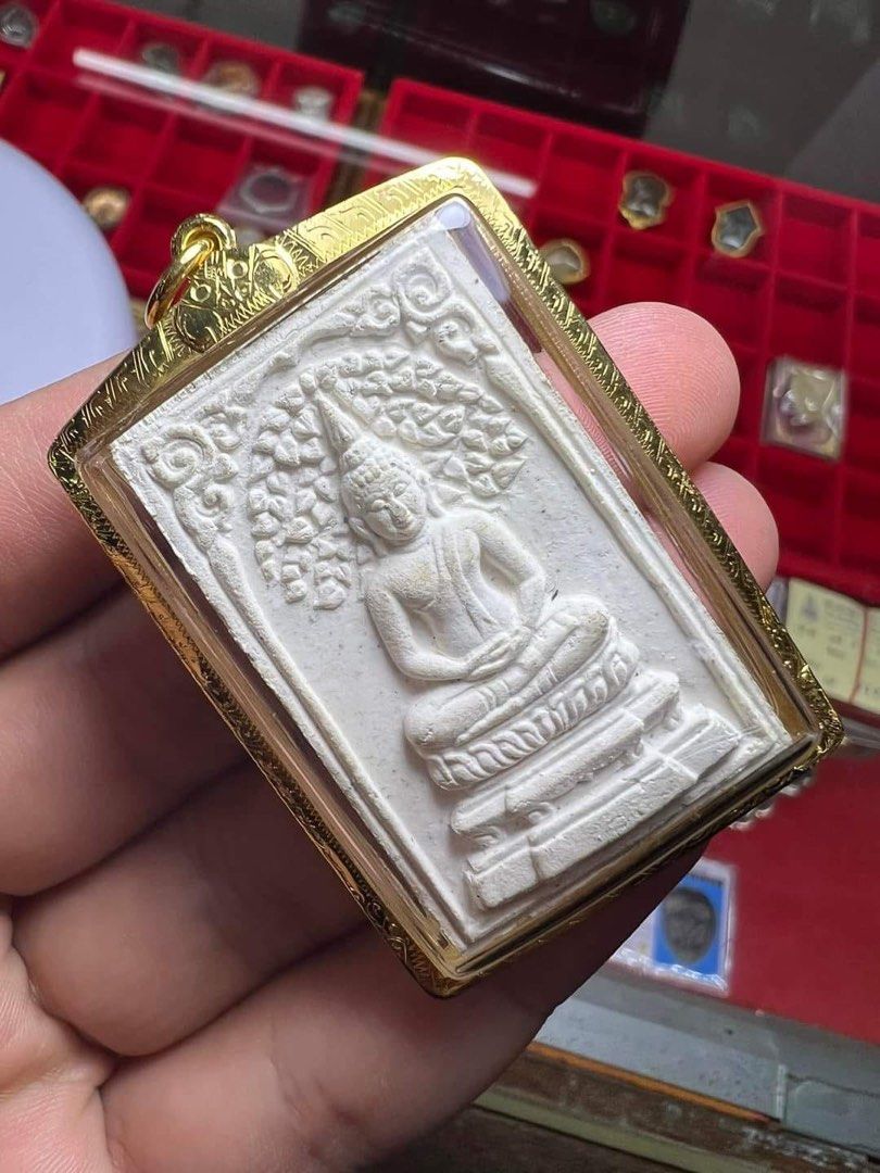 Lp Toh somdej, Hobbies & Toys, Memorabilia & Collectibles, Religious ...