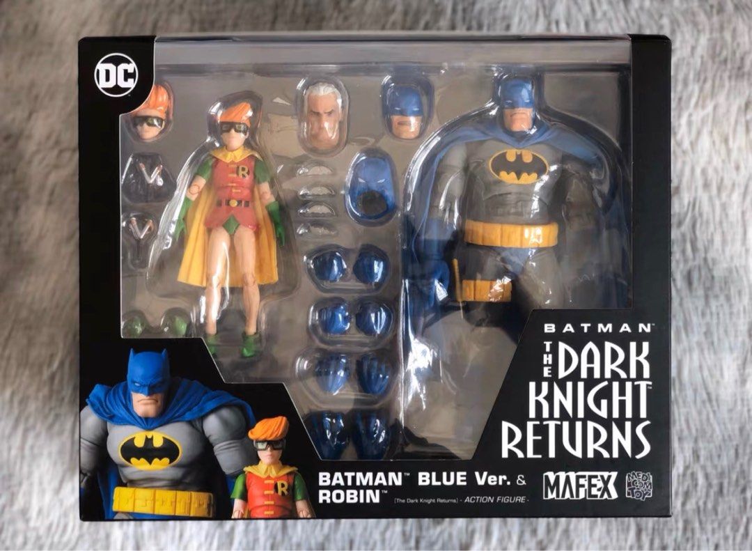 MAFEX NO. 139 THE DARK KNIGHT RETURNS BATMAN & ROBIN, Hobbies & Toys ...