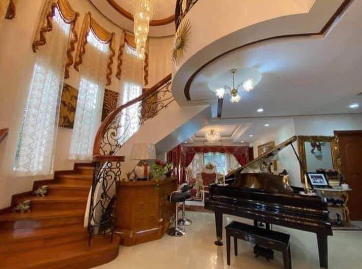 Mansion at BFRV Las Pinas, Property, For Sale, House & Lot on Carousell