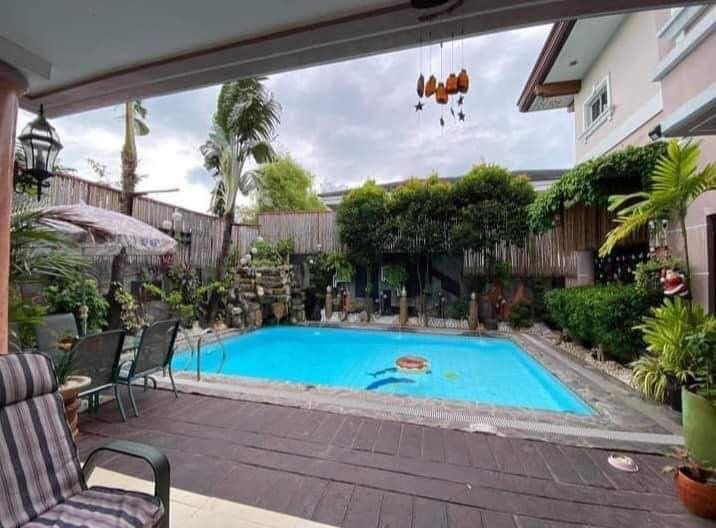 Mansion at BFRV Las Pinas, Property, For Sale, House & Lot on Carousell