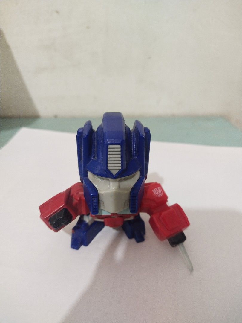 Miniature "OPTIMUS Prime" Transformer Robots/Mcdo/Cool Little Set ...