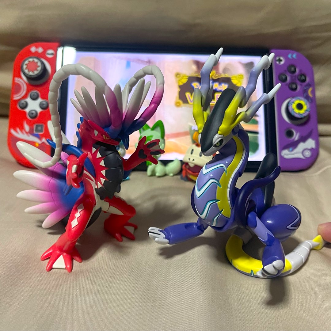 Miraidon / Koraidon [BRAND NEW] 12-13cm BNIB Moncolle Pokemon Figurine ...