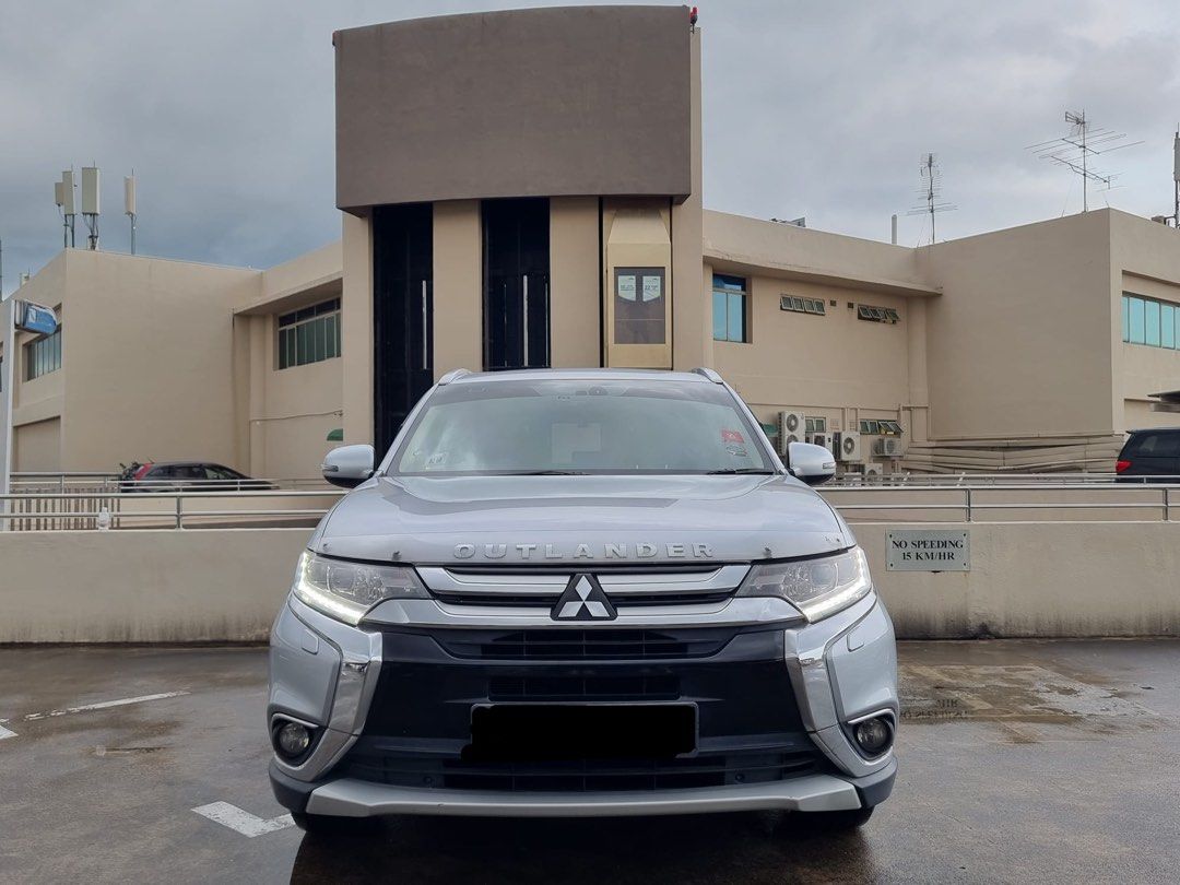 Mitsubishi Outlander 2.0 CVT Classic 7-Seater (A), Cars, Used Cars on ...