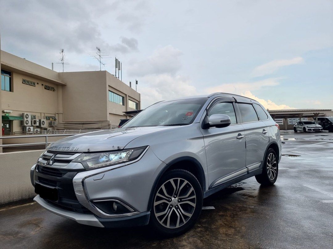 Mitsubishi Outlander 2.0 CVT Classic 7-Seater (A), Cars, Used Cars on ...
