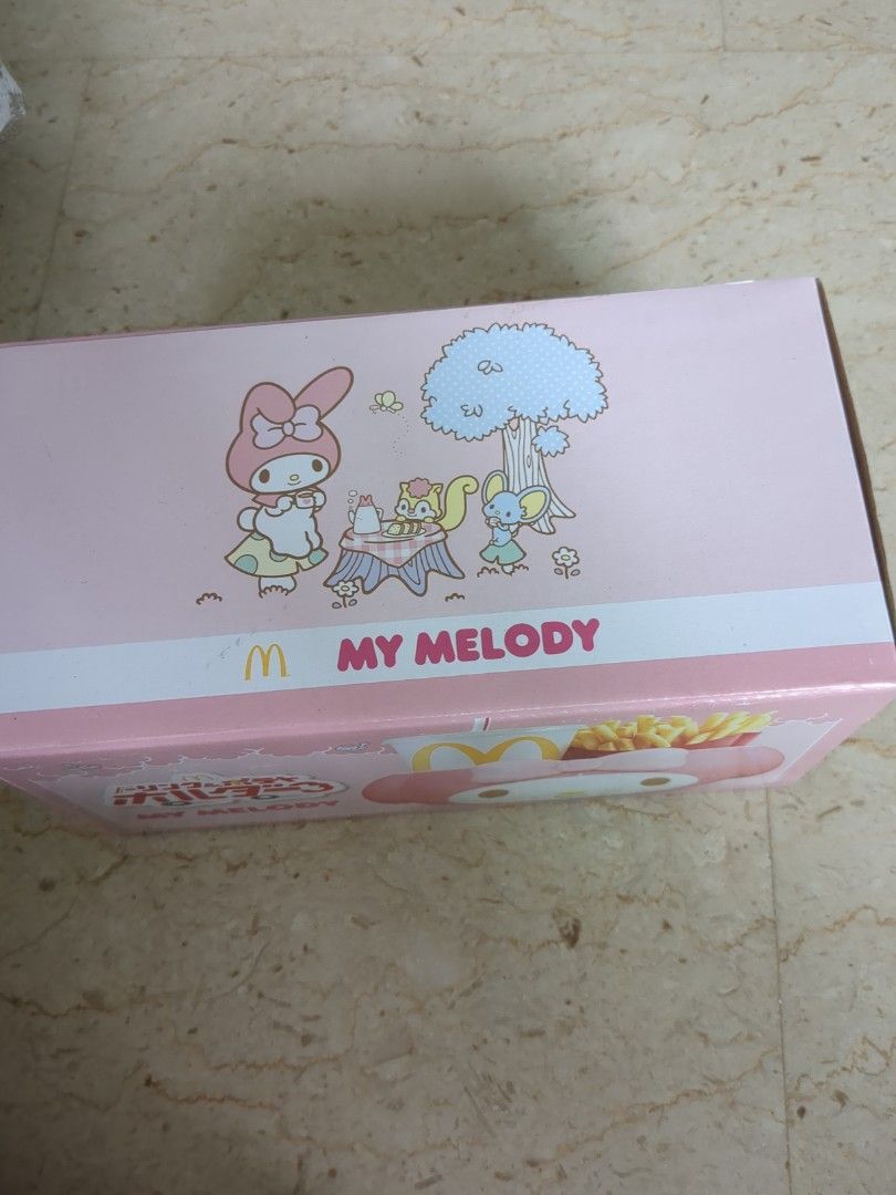My Melody ( McDonald's) food holder, Hobbies & Toys, Memorabilia ...