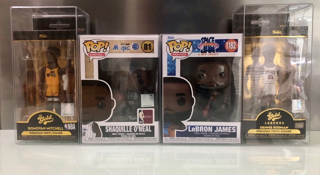 NBA Funko gold pops, Space jam Lebron James, Shaquille O'neil, Donovan ...