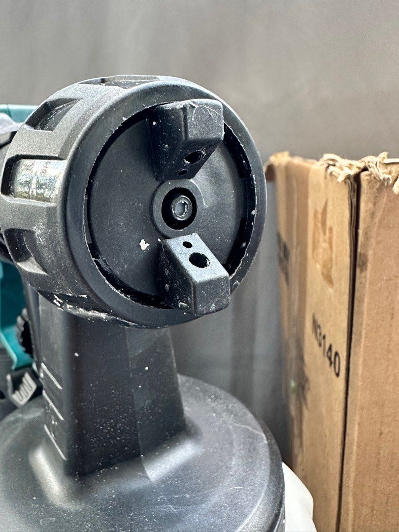 NEU MASTER ELECTRIC SPRAY GUN, Commercial & Industrial, Construction ...