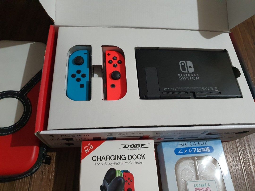 Nintendo switch V2 bnew condition complete set dami freebies, Video ...