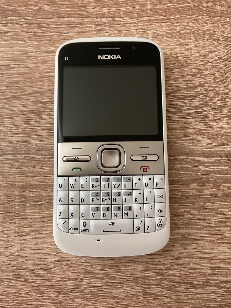 Nokia E5 white, Mobile Phones & Gadgets, Mobile Phones, Early Generation Mobile Phones on Carousell