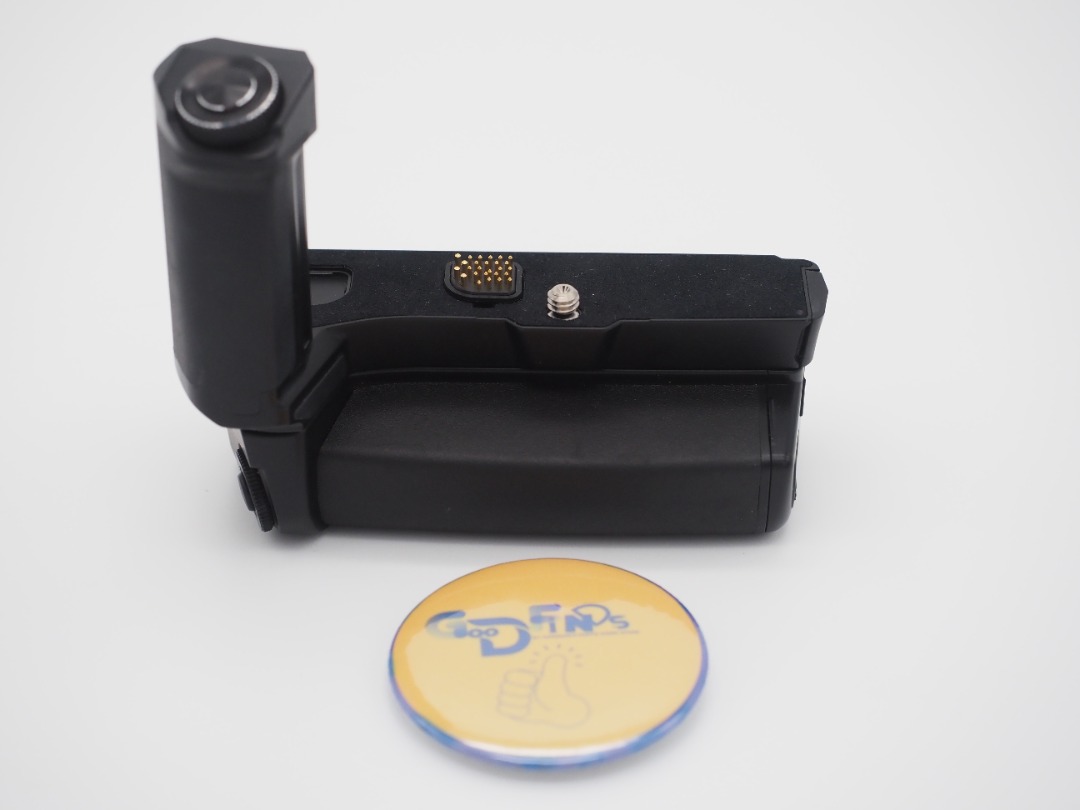 Olympus Ecg-5 External grip with powerpack for Olympus Em5 mark ii ...