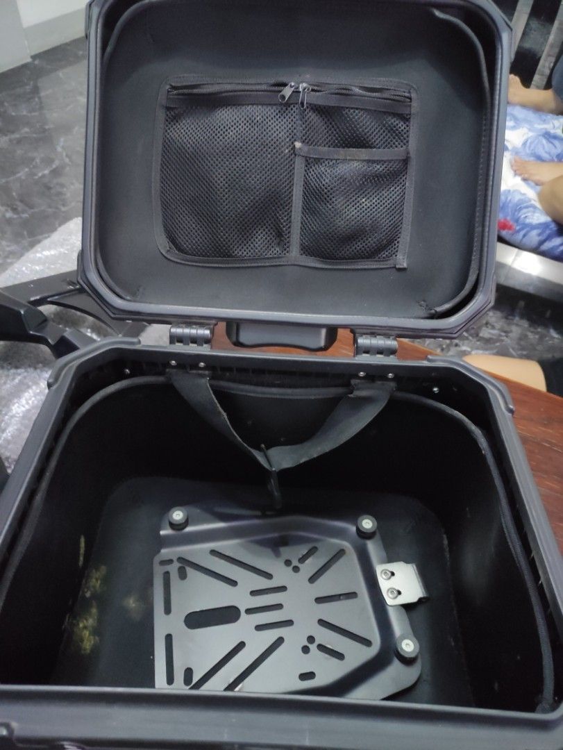 Original SEC Top Box 45L, Motorbikes, Motorbike Parts & Accessories ...