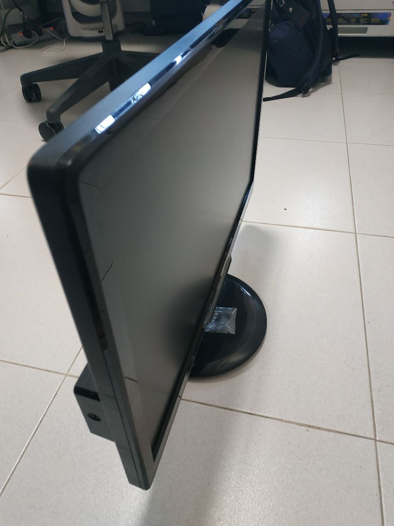 Phillips 22 inch LCD HD monitor screen 226V [Price reduced], Computers & Tech, Parts ...