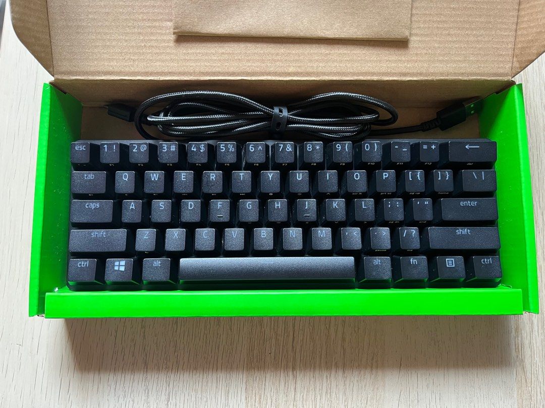 Razer Huntsman Mini (Red linear switch), Computers & Tech, Parts ...