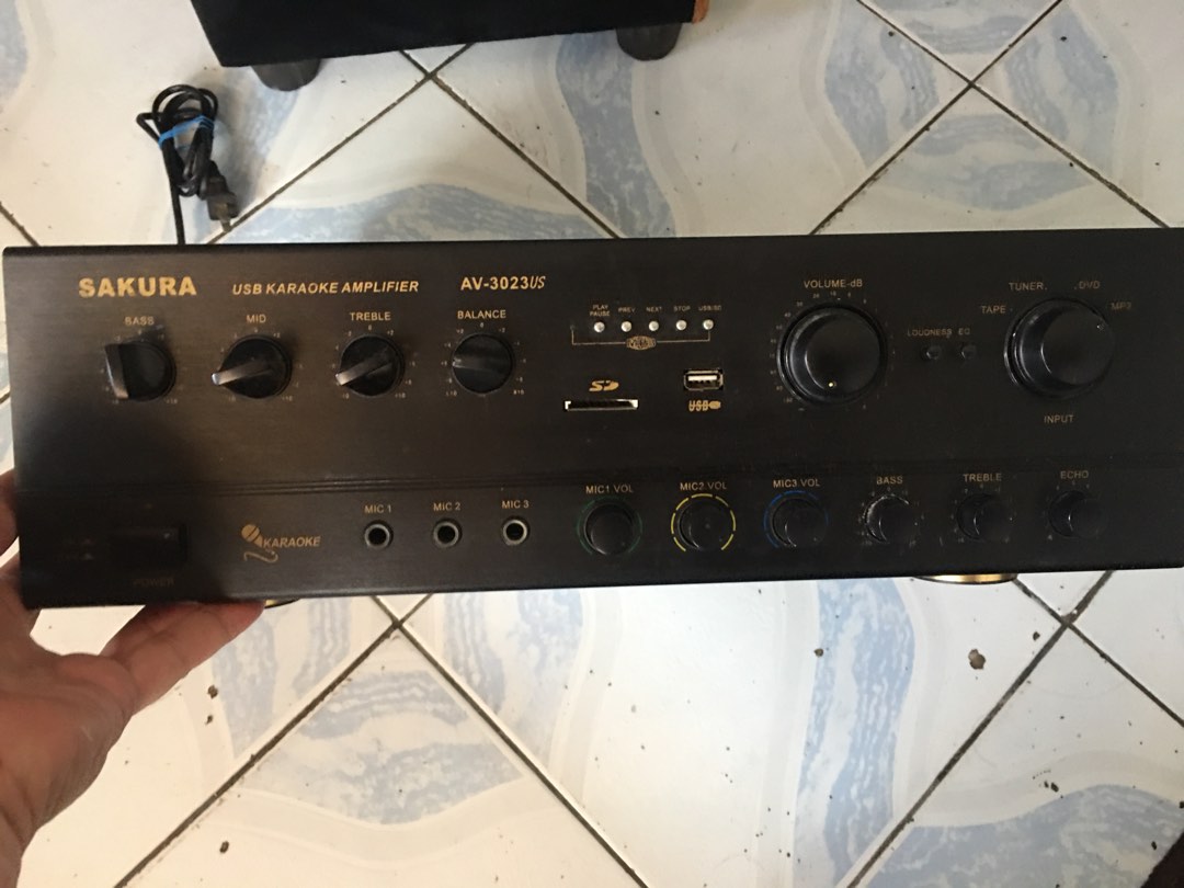 Sakura AV 3023 350watts USB Karaoke Amplifier on Carousell