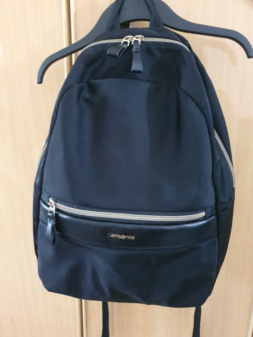 Samsonite Backpack, Women's Fashion, Bags & Wallets, Backpacks on Carousell